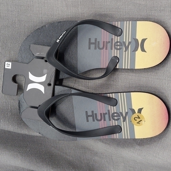 Hurley | Shoes | Nwt Hurley Multicolor Flip Flops Sandals Slipon Black ...
